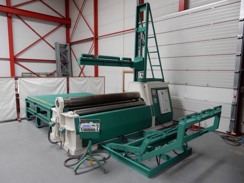 Angeboten: Gebrauchte 4-Walzen Rundbiegemaschine MG4R 3022D bei Valk Machines BV im Lemmer ...